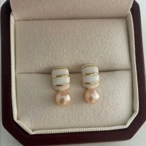 Handmade | Jewelry | Chic Gold And Cream Pearl Earrings | Poshmark